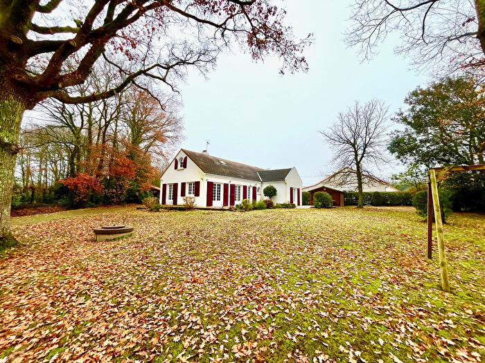 Maison à vendre - Bouaye - 9 pièces - 5 chambres