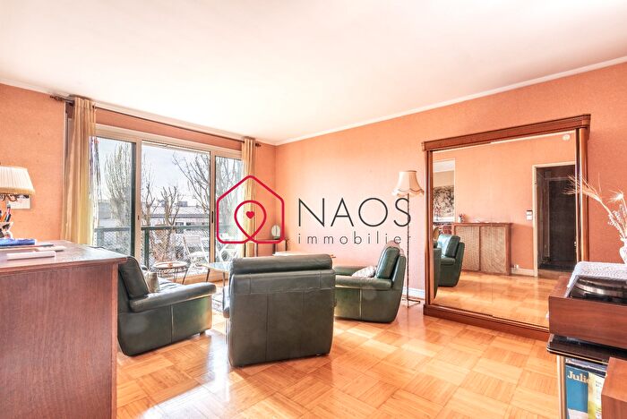 Appartement 4 pièces à vendre à Saint-Cloud, Centre-ville