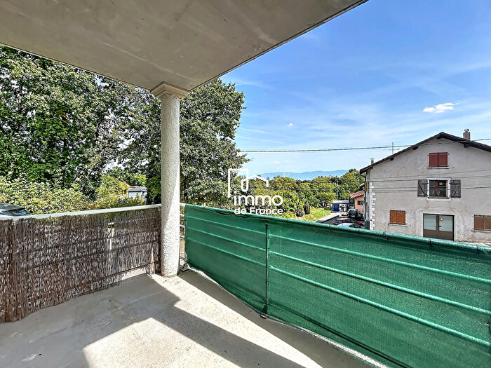 Appartement 2 pièces à Péron, à vendre