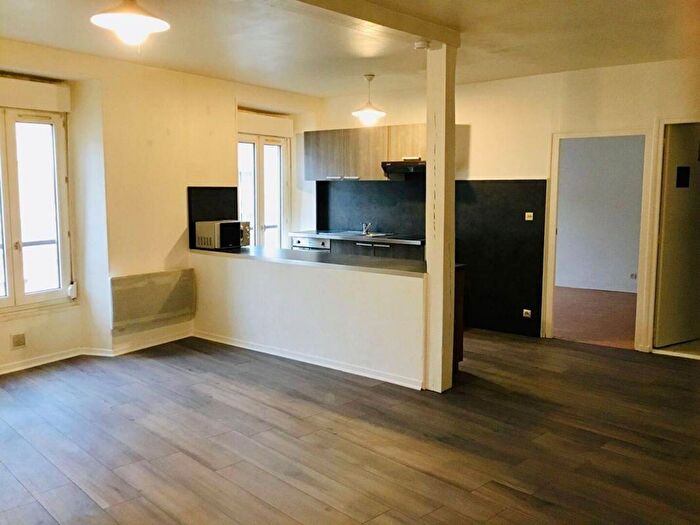 Appartement à louer - Centre Sud, Saint-Pierre-lès-Nemours - 2 pièces - 1 chambre