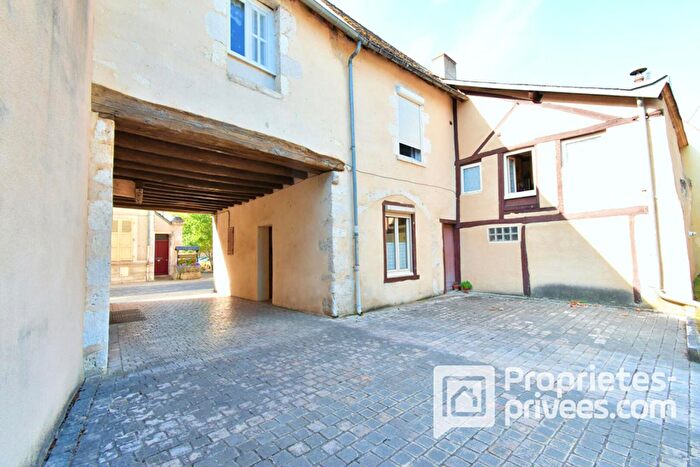 Maison à vendre - Mehun-sur-Yèvre - 7 pièces - 4 chambres