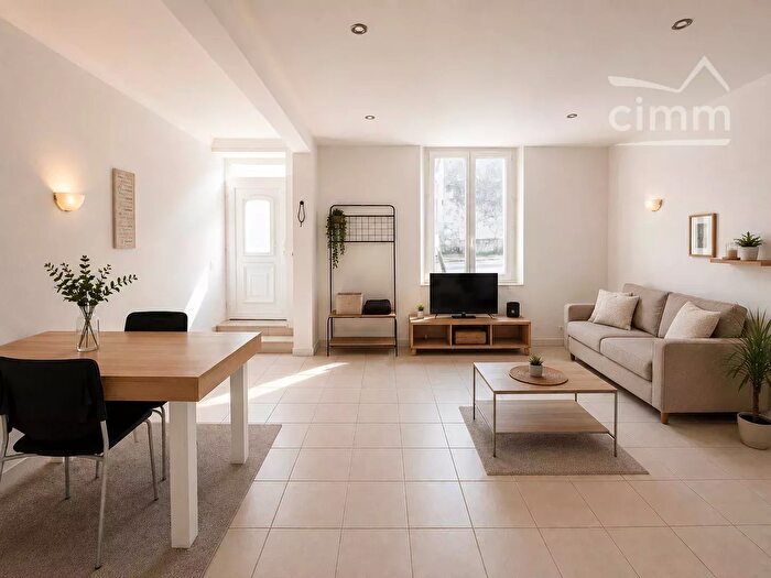 Maison 8 pièces à vendre à Montendre
