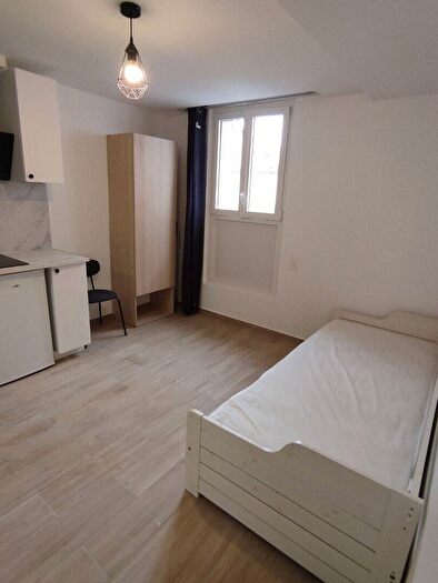 Appartement à louer - Port à lAnglais, Vitry-sur-Seine - 1 pièce