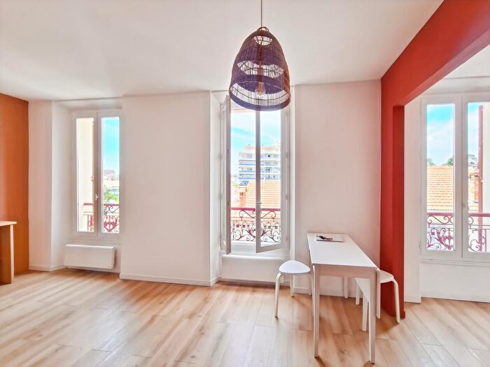 Appartement 2 pièces à vendre - Cannes, Prado, République