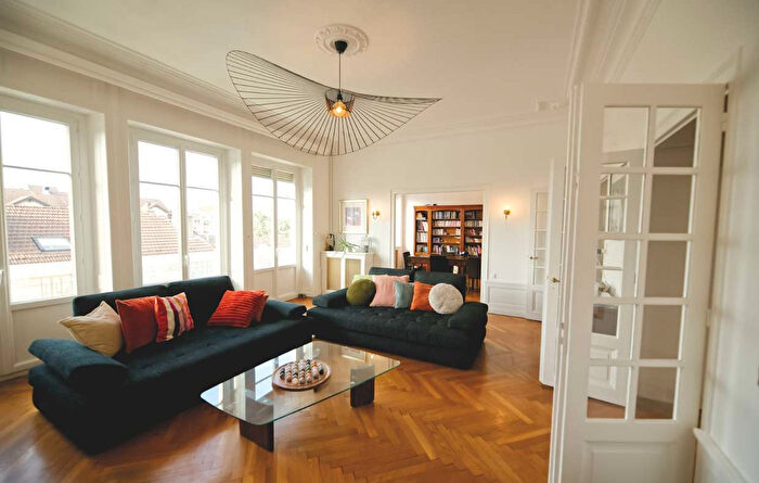 Appartement à vendre - Annemasse, Centre-ville - 5 pièces - 4 chambres