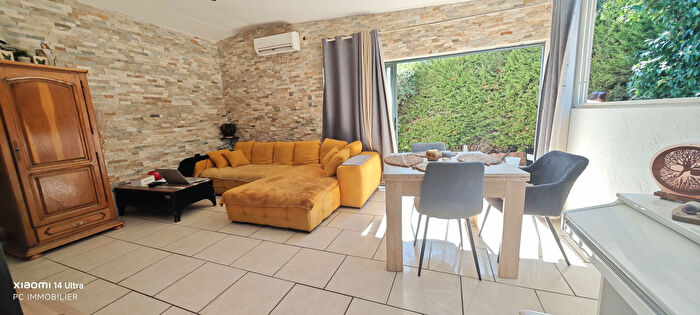 Maison à vendre - Roquebrune-sur-Argens - 4 pièces - 3 chambres