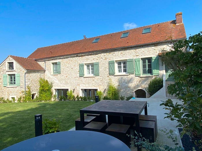 Maison 7 pièces à louer à Crespières