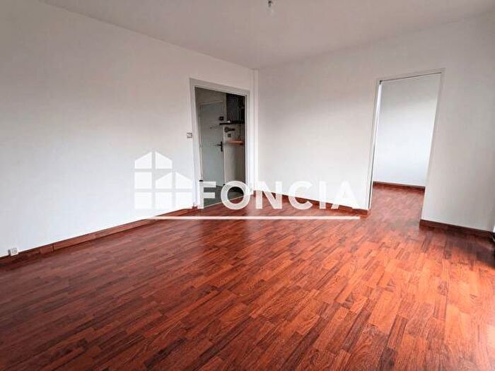 Appartement à louer - Lorraine, Cholet - 4 pièces - 2 chambres