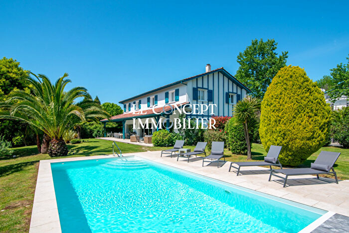 Maison à vendre - Arcangues - 7 pièces - 6 chambres