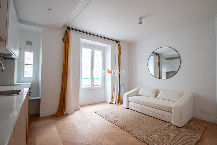 Appartement à vendre - Paris e , Grandes Carrières, Clichy - 1 pièce