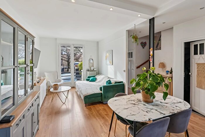 Maison à vendre - Saint-Maur-des-Fossés, La Varenne - 4 pièces - 3 chambres