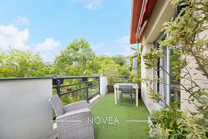 Appartement 3 pièces à Neuville-sur-Saône, à vendre