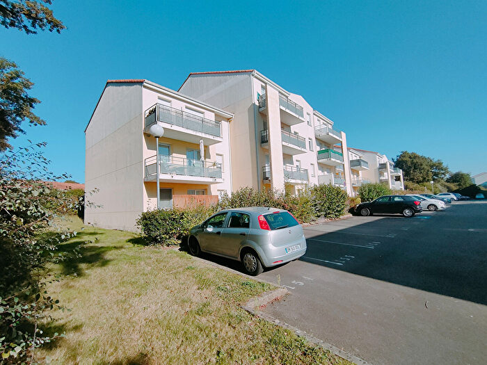 Appartement à vendre - La Roche-sur-Yon, Le Bourg sous la Roche - 3 pièces - 1 chambre