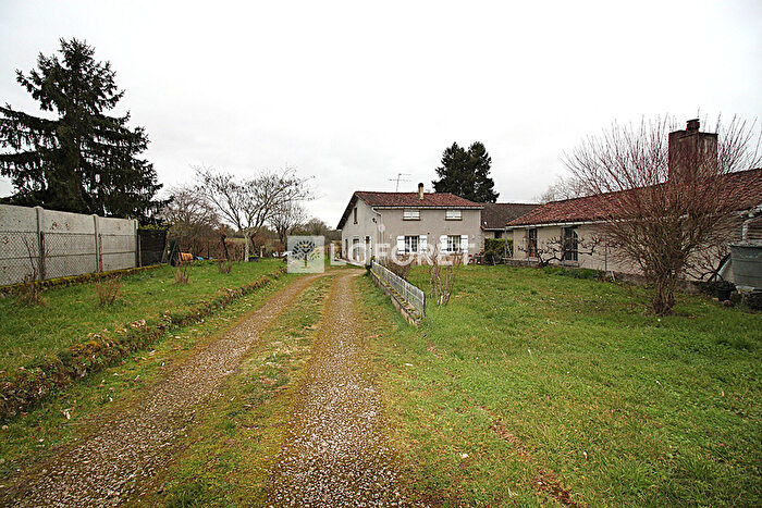 Maison à vendre - Valeuil - 6 pièces - 4 chambres