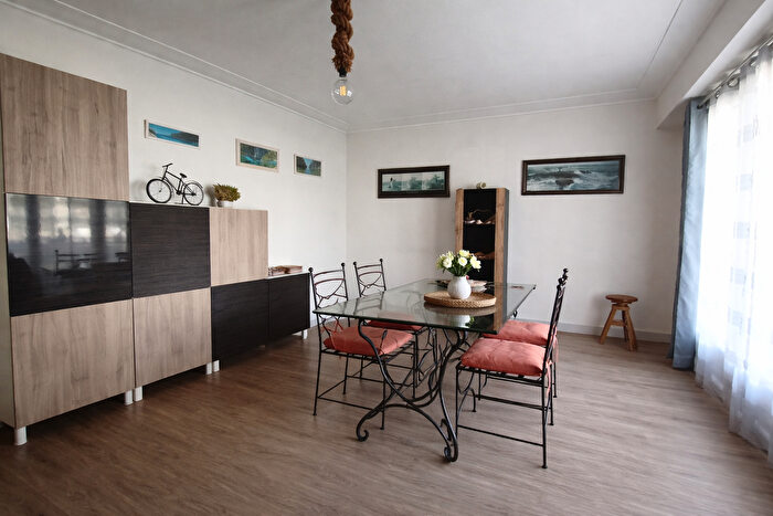 Appartement à vendre - Challans, Centre-ville - 4 pièces - 2 chambres