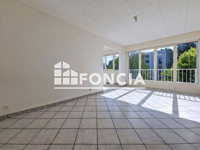 Appartement 4 pièces à louer à Grand-Brunetiere-Criel Nord, Voiron
