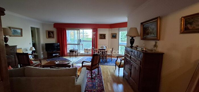 Appartement 5 pièces à Le Chesnay, Saint-Germain, Nouvelle France, à vendre