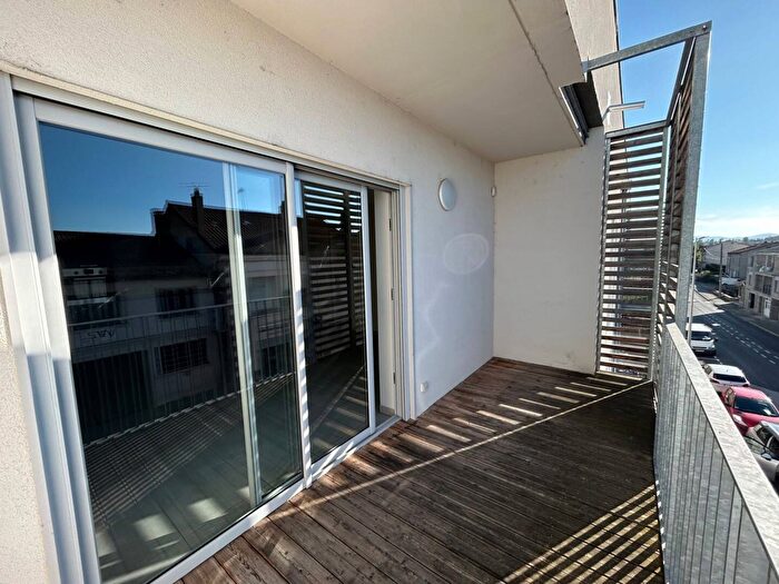 Appartement à louer - Monistrol-sur-Loire - 3 pièces - 2 chambres