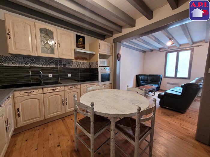Maison à louer - Bélesta - 5 pièces - 4 chambres