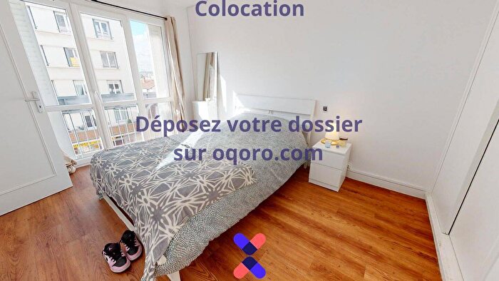 Appartement à louer - Le Bachut, Lyon ème arrondissement - 4 pièces - 3 chambres