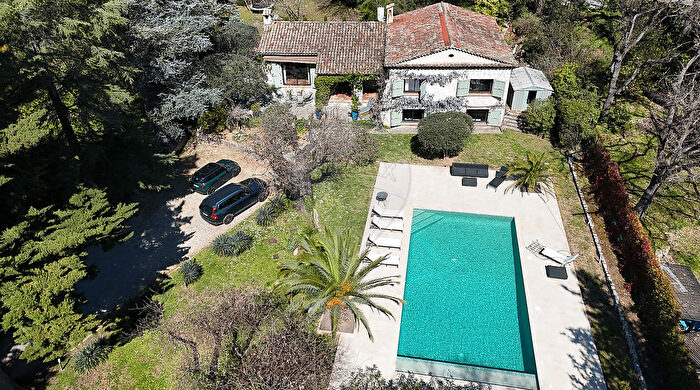 Maison 7 pièces à vendre à Roquefort-les-Pins