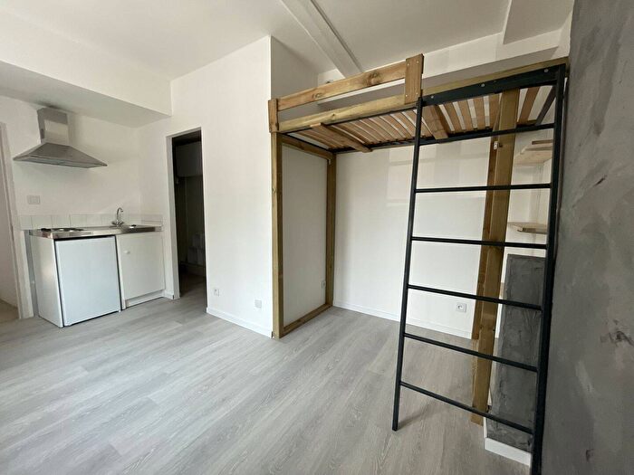 Appartement 1 pièce à Riom, à louer