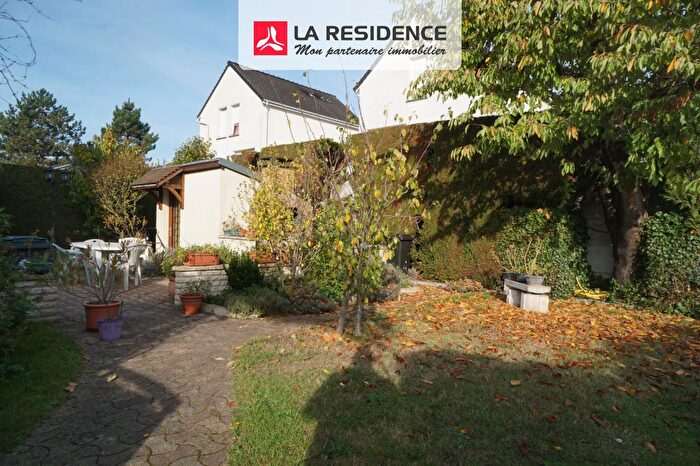 Maison à vendre - Saint-Étienne-du-Rouvray - 5 pièces - 3 chambres
