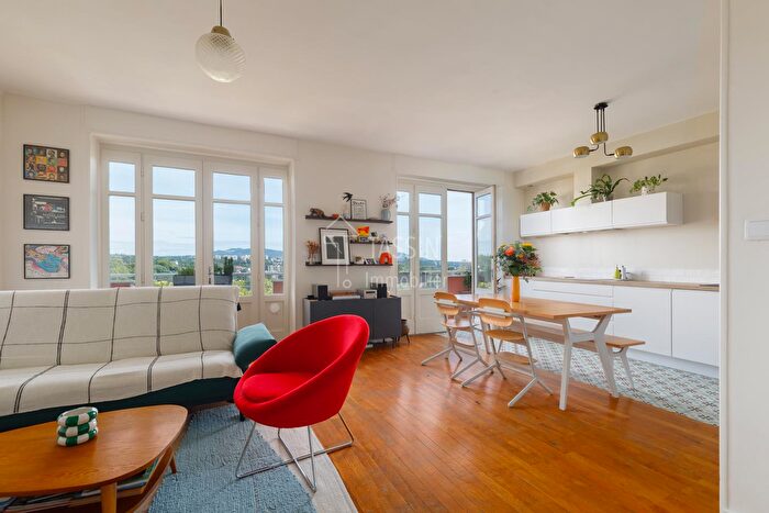 Appartement à vendre - Tassin-la-Demi-Lune, LHorloge - 4 pièces - 3 chambres