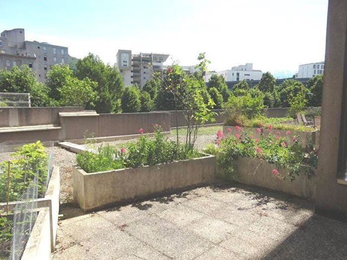 Berriat-Ampere, Grenoble : Appartement 1 pièce à louer