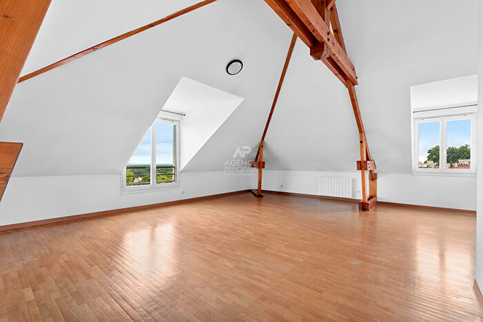 Appartement à vendre - Chambourcy - 5 pièces - 3 chambres