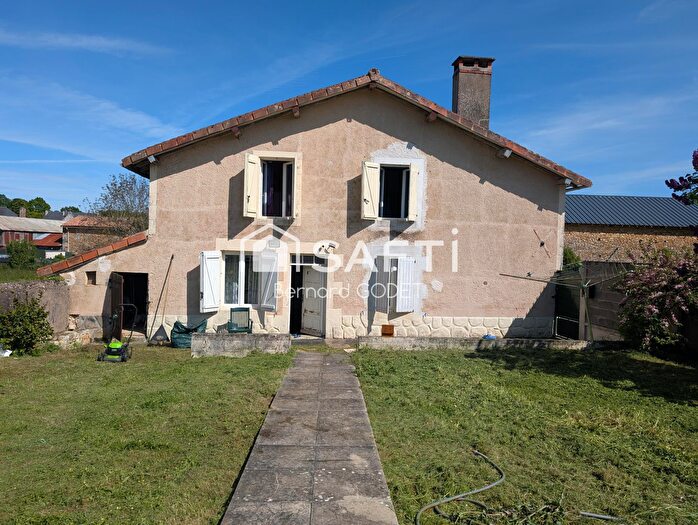 Maison 9 pièces à vendre à Saint-Romain