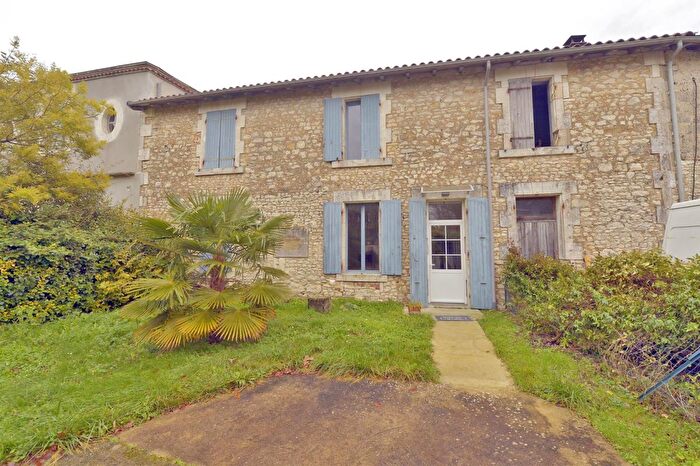 Semussac : Maison 5 pièces à vendre