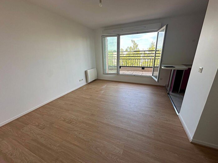 Lycee-Ile de France-Pres Saint Ouen, Saint-Ouen-lAumône : Appartement 2 pièces à louer