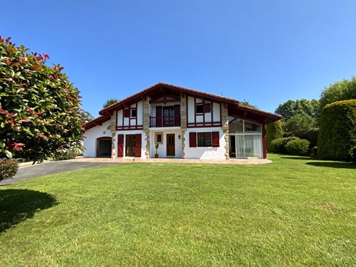 Maison à vendre - Hasparren - 7 pièces - 5 chambres