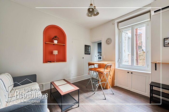 Appartement à louer - Docteur Lavalle, Dijon - 2 pièces - 1 chambre