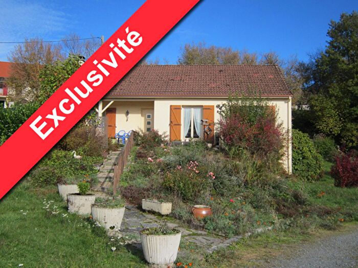 Maison à vendre - La Courtine - 5 pièces - 3 chambres