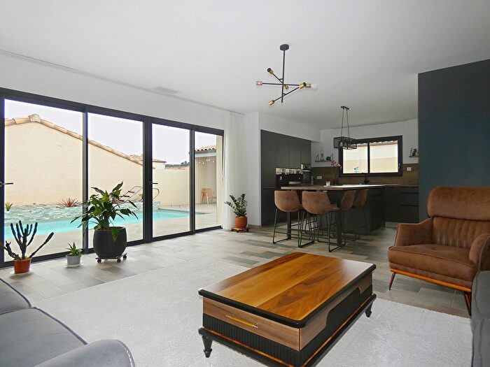 Maison à vendre - Moussan - 5 pièces - 4 chambres