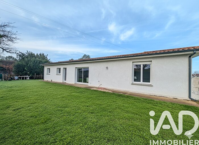 Maison à vendre - Coutras - 4 pièces - 3 chambres