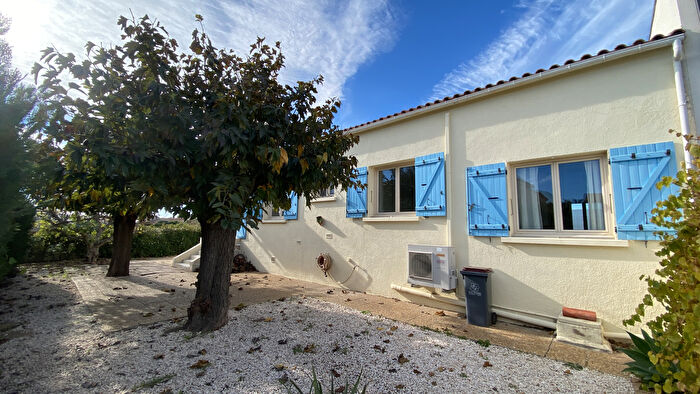 Maison à vendre - Vias, Ville - 5 pièces - 4 chambres