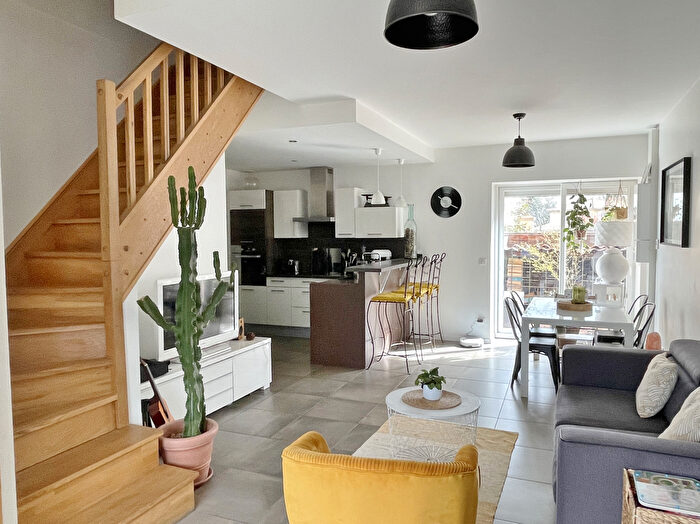 Appartement à vendre - Craponne - 5 pièces - 4 chambres