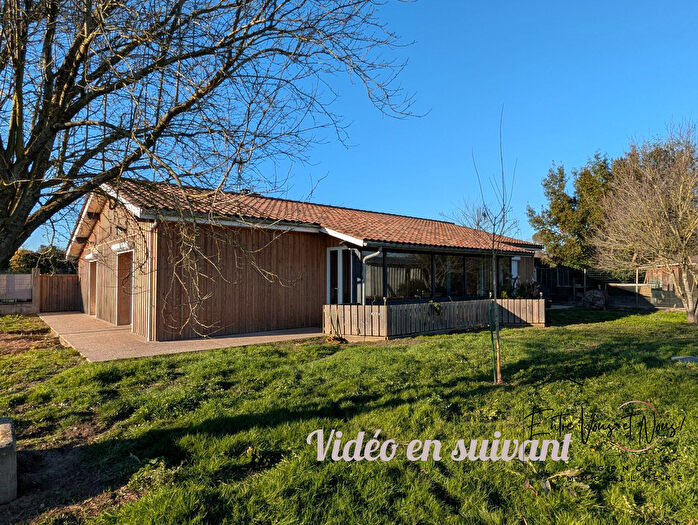 Maison à vendre - Langon - 4 pièces - 3 chambres