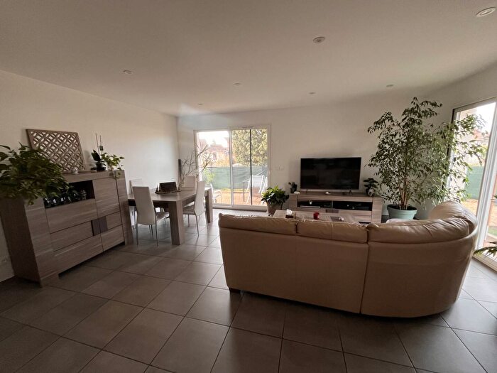 Maison à louer - Tignieu-Jameyzieu - 4 pièces - 3 chambres