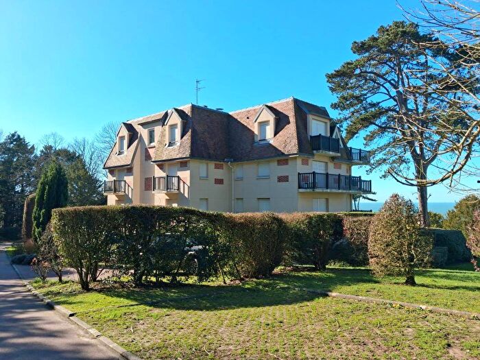 Appartement à louer - Port Littoral-Ville Nord, Trouville-sur-Mer - 3 pièces - 2 chambres