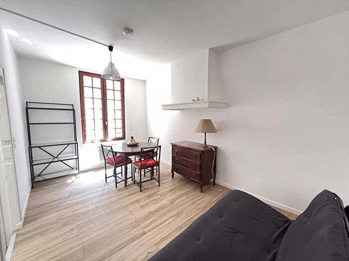 Appartement 1 pièce à Réalmont, à louer