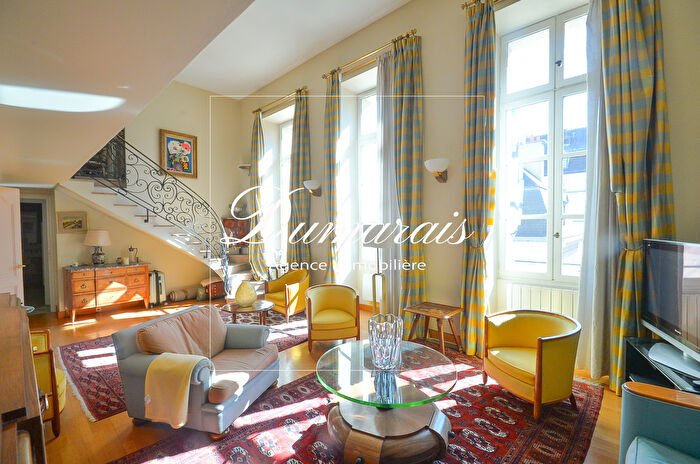 Paris 4ème, Arsenal : Appartement 4 pièces à vendre