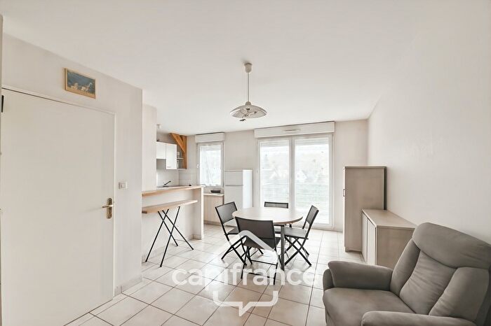 Appartement à vendre - Pontivy, Tréléau - 2 pièces - 1 chambre
