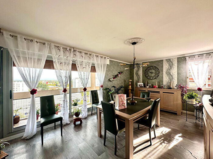Appartement à vendre - Poitiers, Couronneries - 4 pièces - 2 chambres