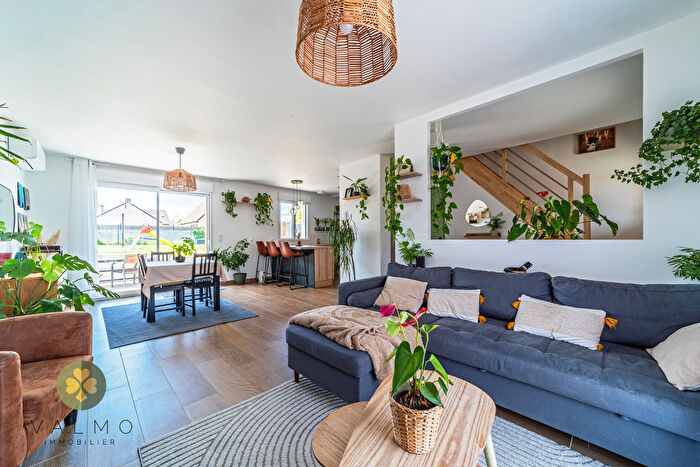 Condé-sur-Vesgre : Maison 4 pièces à vendre