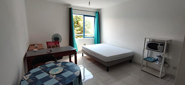 Appartement 1 pièce à louer à Saint-Denis, Le Moufia, Sainte-Clotilde