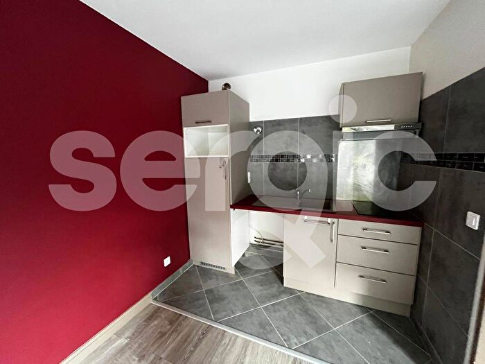 Appartement à louer - Centre Ville, Reims - 1 pièce